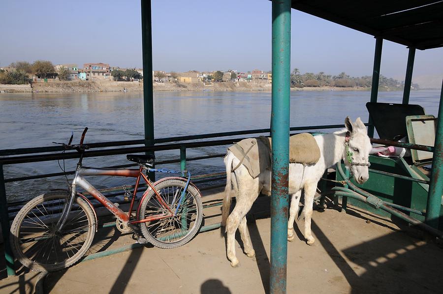 Nile Ferry to Amarna (4) | Gizeh Luxor | Pictures | Egypt in Global ... Nile Ferry to Amarna (4) | Gizeh Luxor | Pictures | Egypt in Global ...