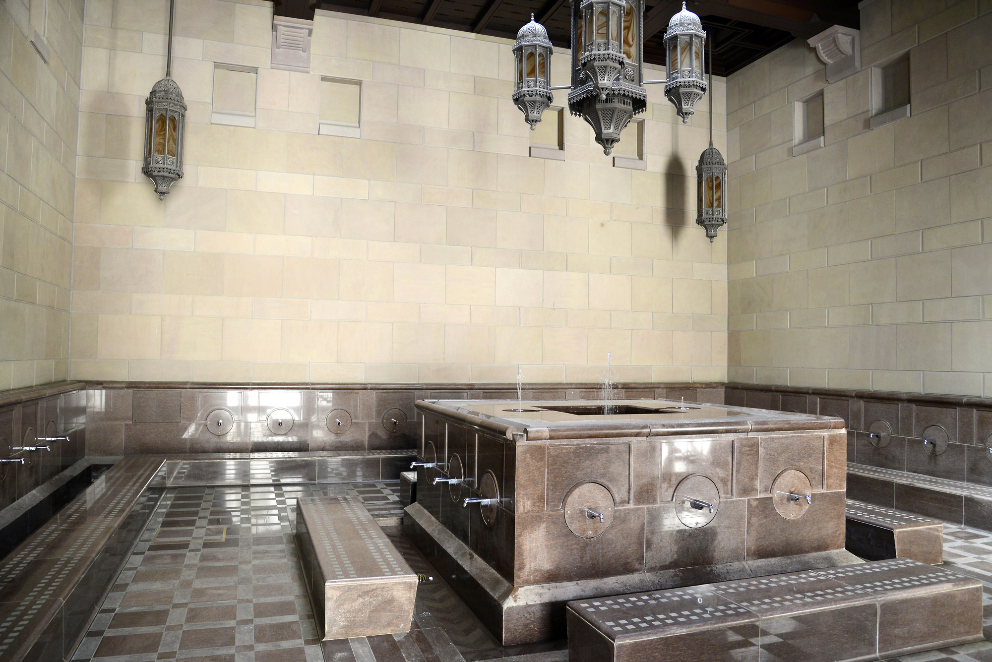 Sultan Qaboos Grand Mosque - Ablution Area | Muscat | Pictures | Oman ...
